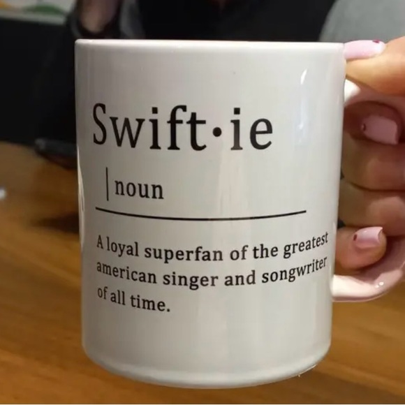 Taylor Swift | Dining | Taylor Swift Mug | Poshmark